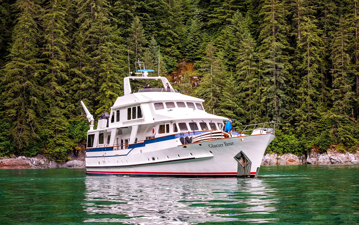 M/Y GLACIER BEAR | Expedition Broker